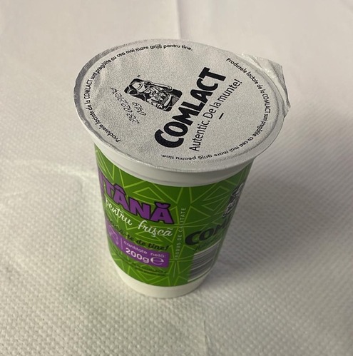 SMÂNTÂNĂ DULCE (FRIȘCĂ) 30% 200g – Comlact